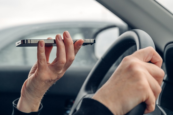 What is the Tennessee Hands-Free Law? | Law Office Of Eric Beasley